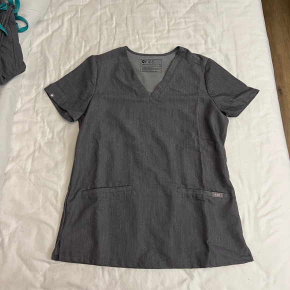 Figs | Tops | Figs Graphite Grey Casma Scrub Top | Poshmark